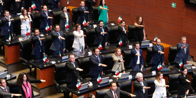 Miguel Ángel Yunes Márquez rinde protesta como Senador de la República Miguel Ángel Yunes Márquez rinde protesta como Senador de la República